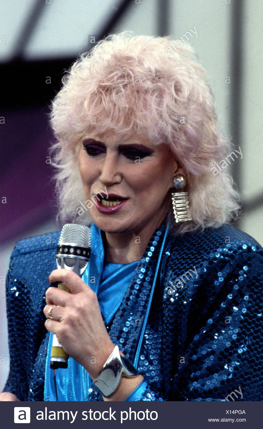 Dusty Springfield 1985 High Resolution Stock Photography and Images - Alamy