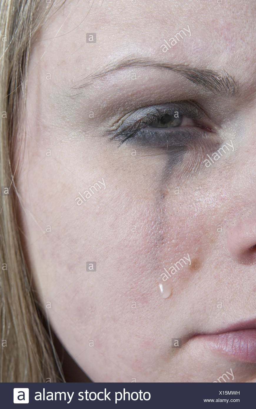 Abused Woman Crying Stock Photos & Abused Woman Crying Stock Images - Alamy