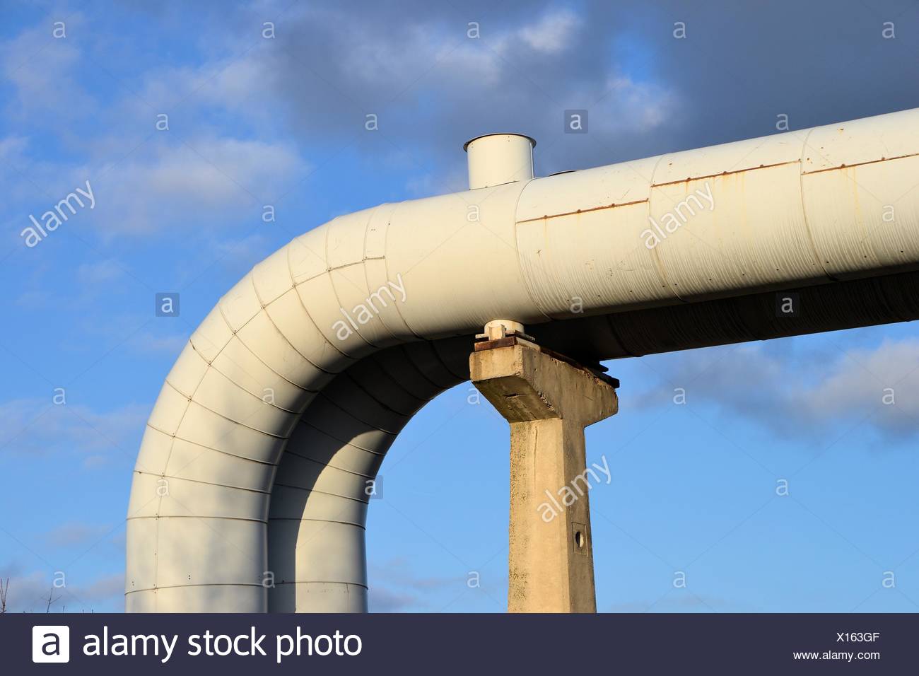 Power Stanchion High Resolution Stock Photography and Images - Alamy