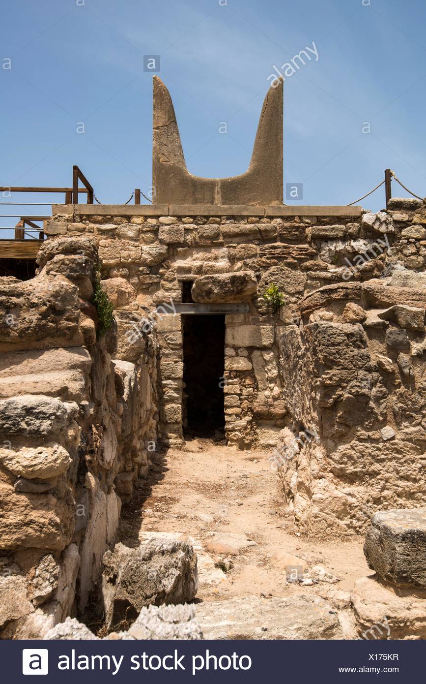 Horns Of Consecration Stock Photos & Horns Of Consecration Stock Images ...