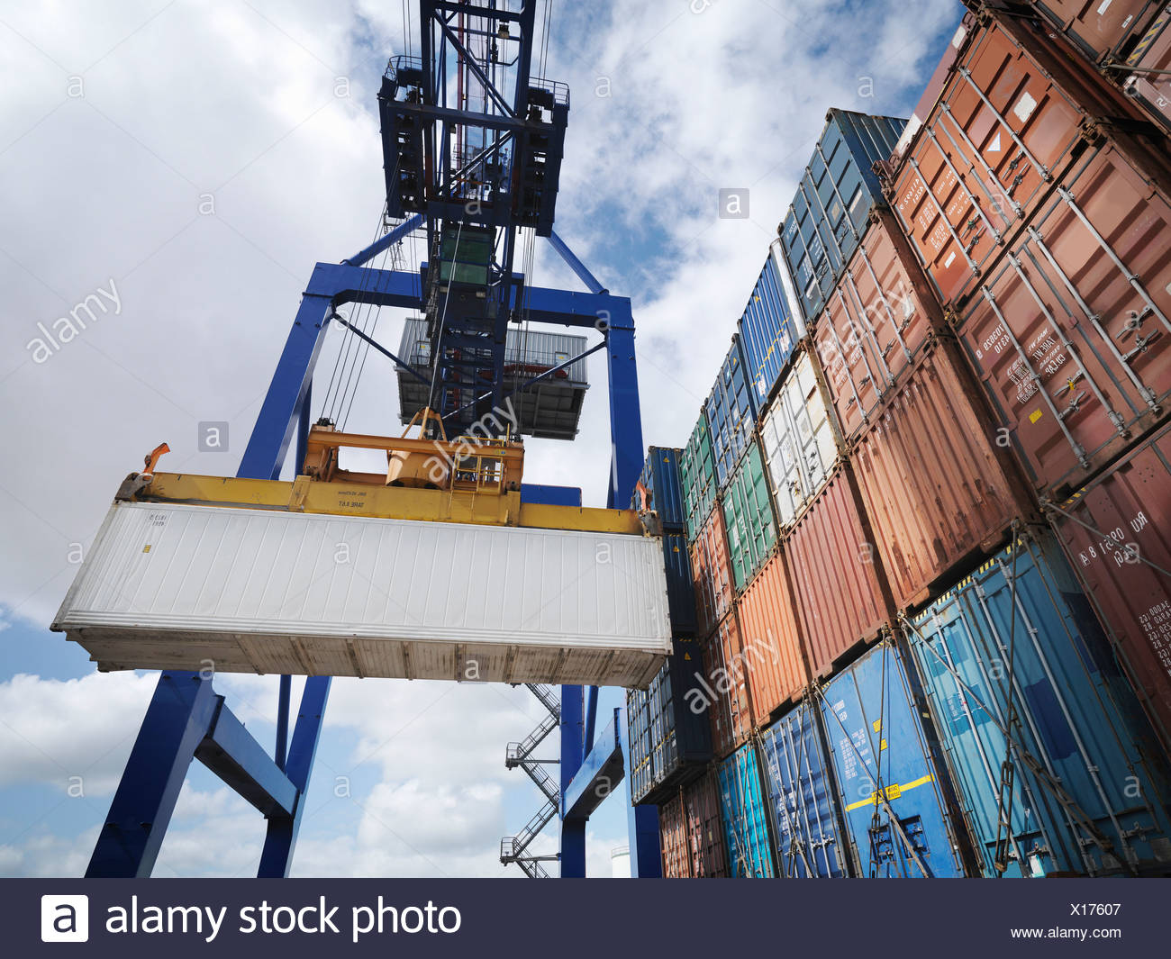 Gantry Stock Photos & Gantry Stock Images - Alamy