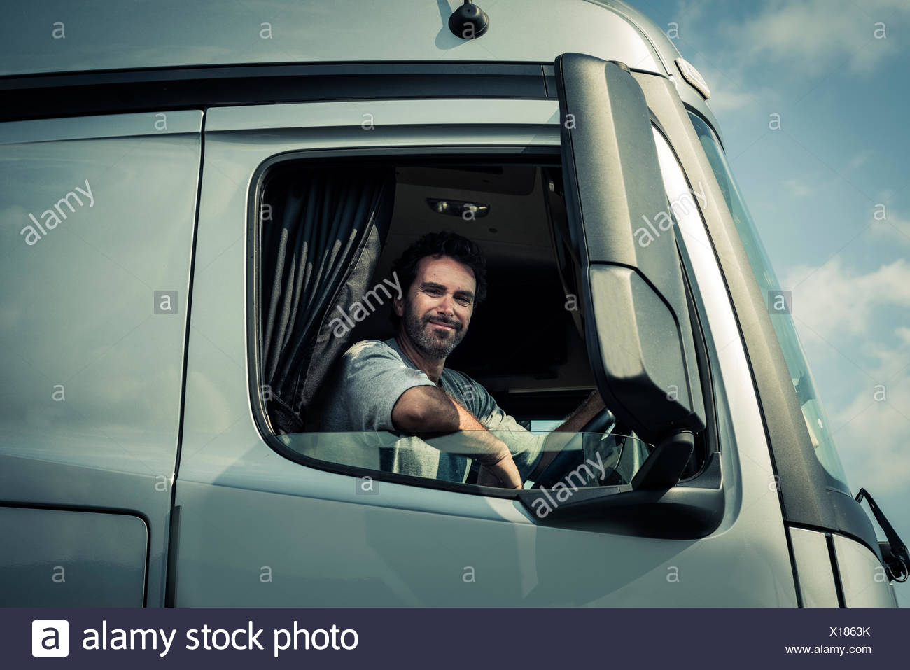 Tractor Trailer Driver High Resolution Stock Photography and Images - Alamy