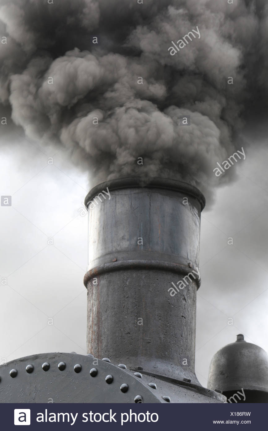 Puffing Smoke Stock Photos & Puffing Smoke Stock Images - Alamy
