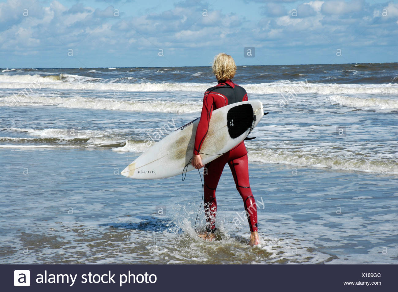 Red Surf Board High Resolution Stock Photography and Images - Alamy