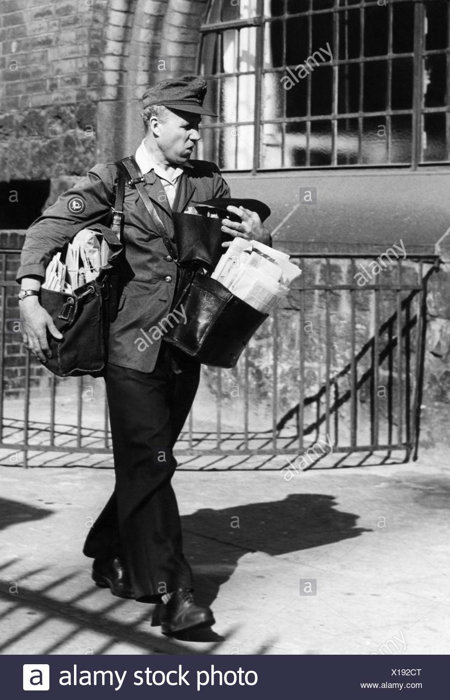 Postman 1950s High Resolution Stock Photography and Images - Alamy