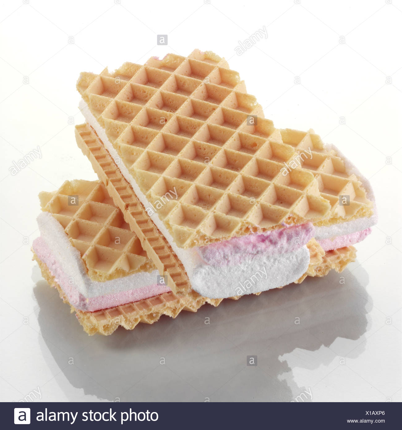 Pink Wafer Biscuits Stock Photos & Pink Wafer Biscuits Stock Images - Alamy