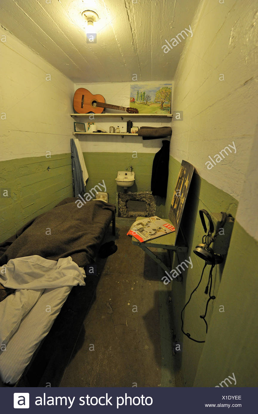 Prison Uniform Stock Photos & Prison Uniform Stock Images - Alamy