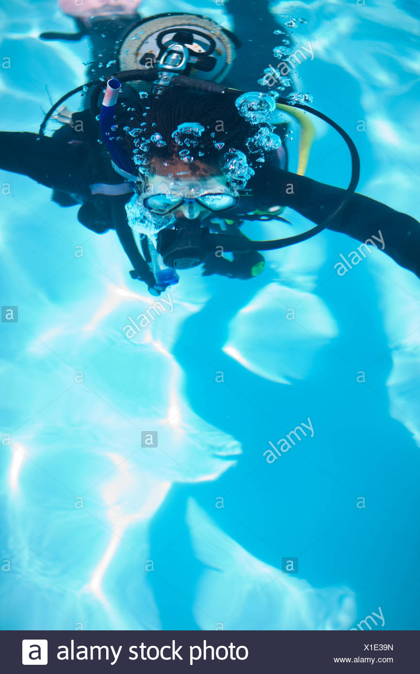 Scuba Diver In Swimming Pool High Resolution Stock Photography and ...