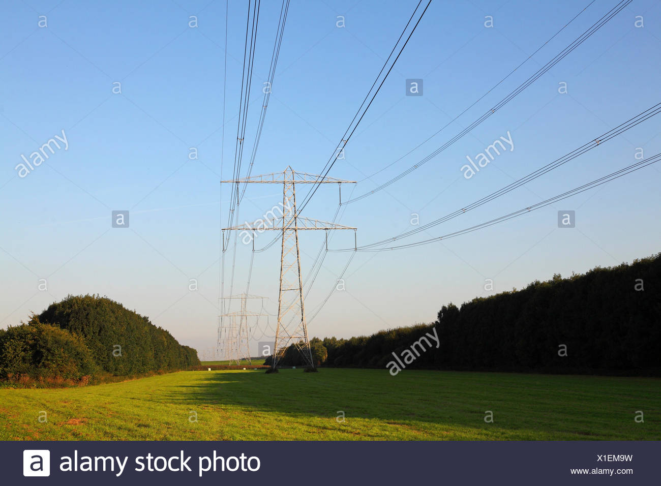 Overhead Transmission Lines High Resolution Stock Photography and ...