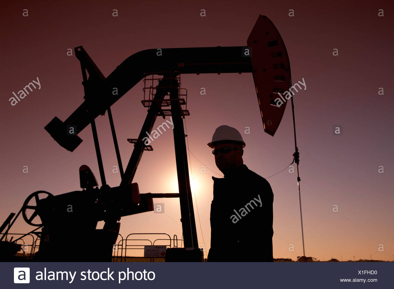 Oil Rig Worker Helmet High Resolution Stock Photography and Images - Alamy