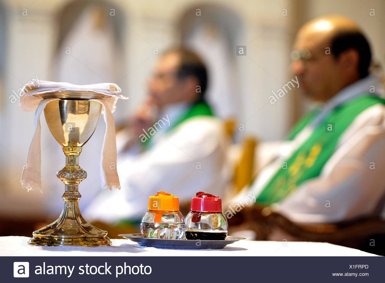Catholic Priest Chalice High Resolution Stock Photography and Images ...