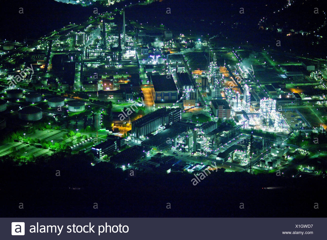 Refineries At Night High Resolution Stock Photography and Images - Alamy