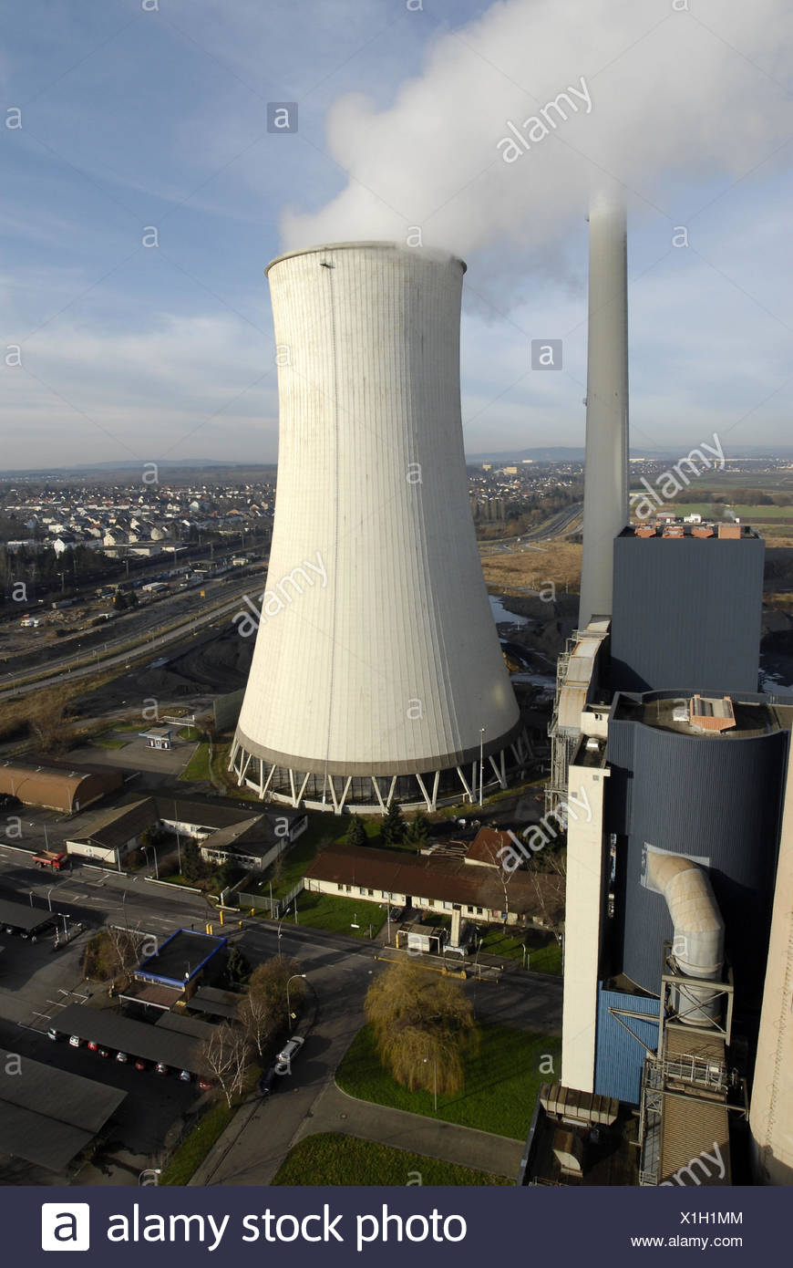 Cooling Tower Coal Fired Power Plant Stock Photos & Cooling Tower Coal ...