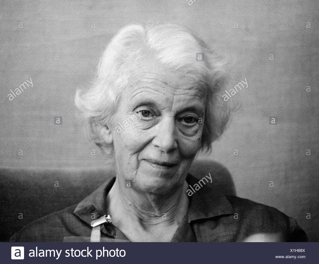 Dorothy Hodgkin High Resolution Stock Photography and Images - Alamy