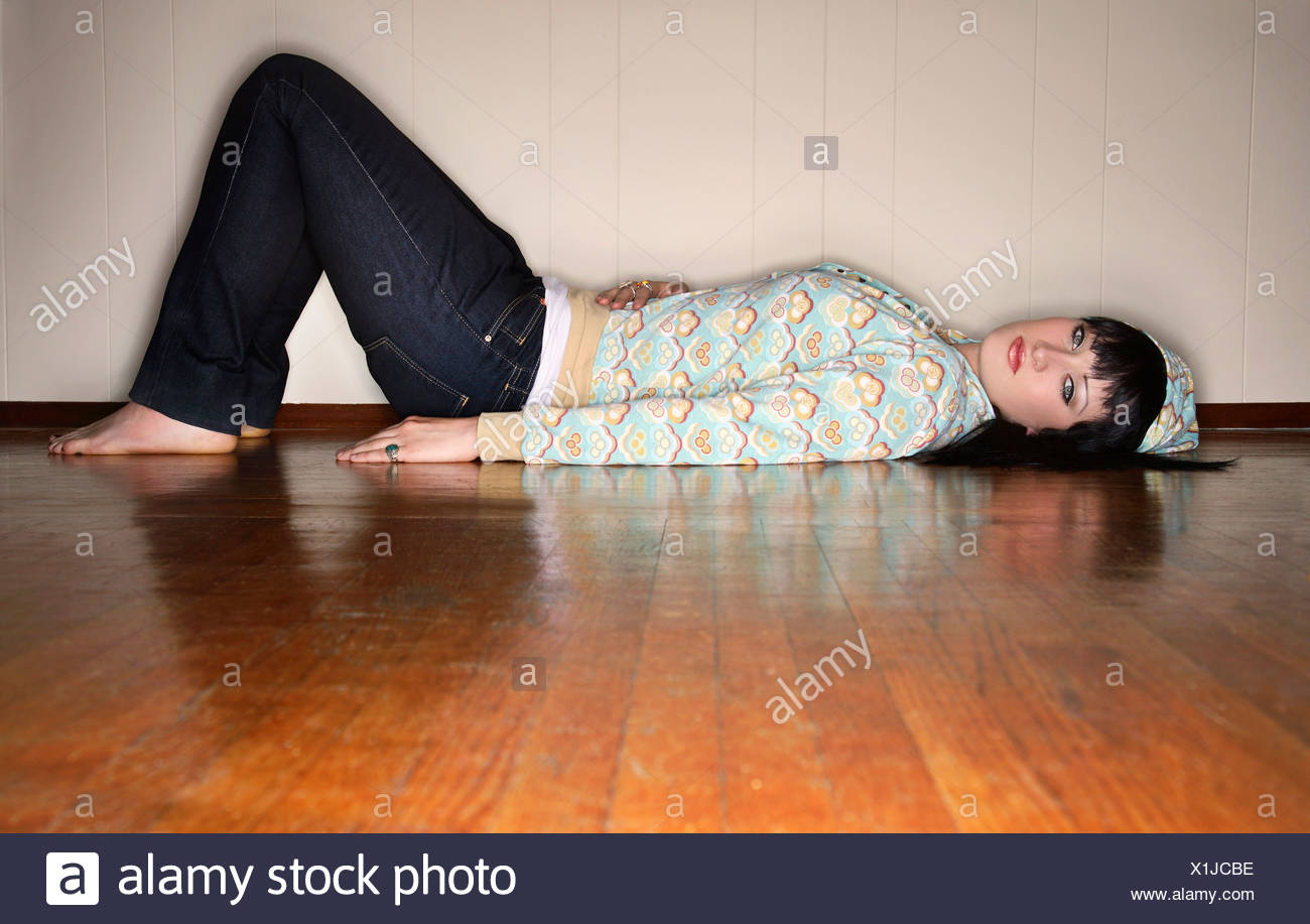 Model Pose Lying Down High Resolution Stock Photography and Images - Alamy
