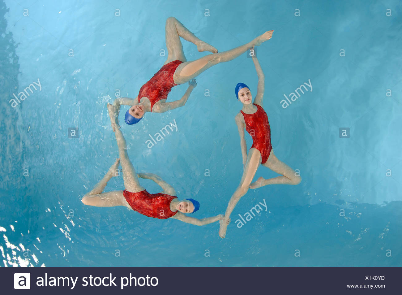 Synchronizing Stock Photos & Synchronizing Stock Images - Alamy
