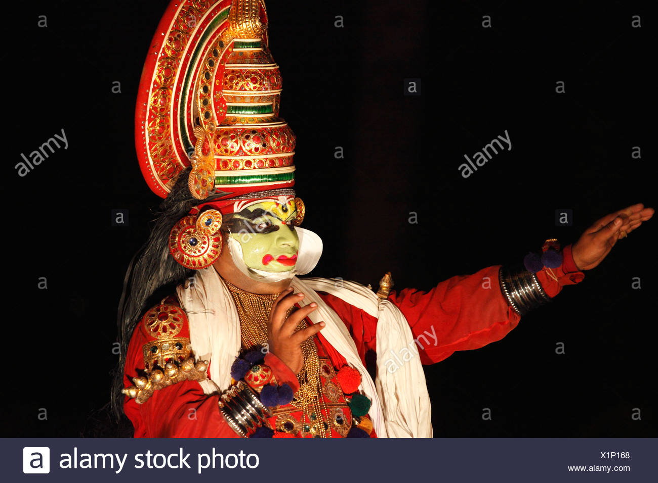 Kathakali Costumes High Resolution Stock Photography and Images - Alamy