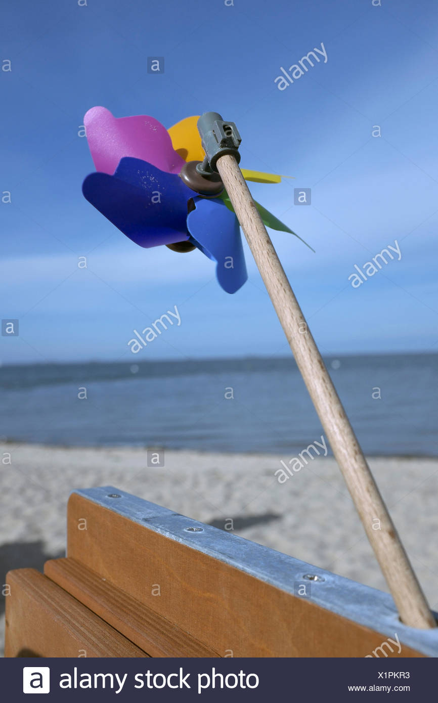 Windmill Beach Toys Stock Photos & Windmill Beach Toys Stock Images - Alamy