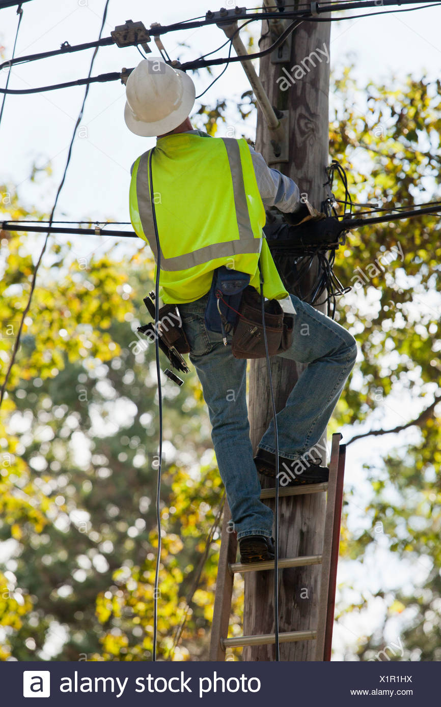 Lineman America Pole High Resolution Stock Photography and Images - Alamy