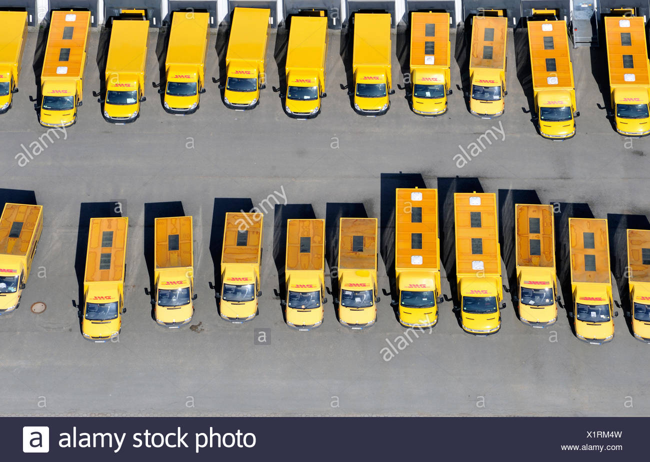 Deutsche Dhl Van High Resolution Stock Photography and Images - Alamy