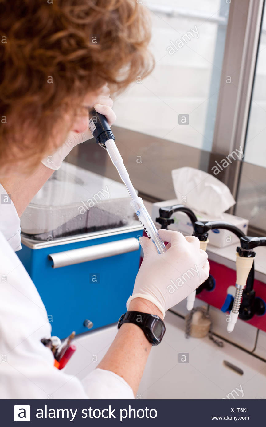 Dna Extraction Stock Photos & Dna Extraction Stock Images - Alamy