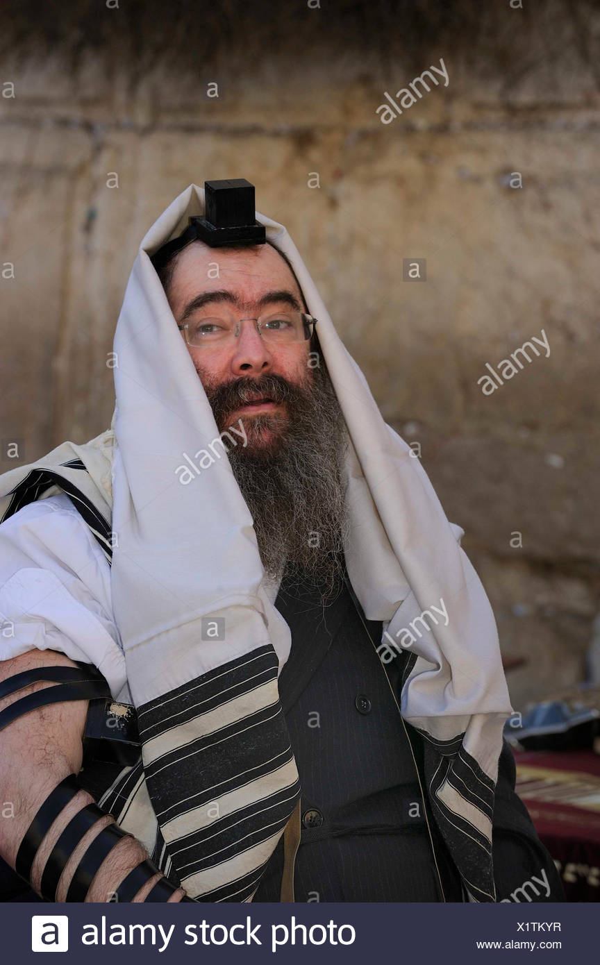 Jew Prayer High Resolution Stock Photography and Images - Alamy