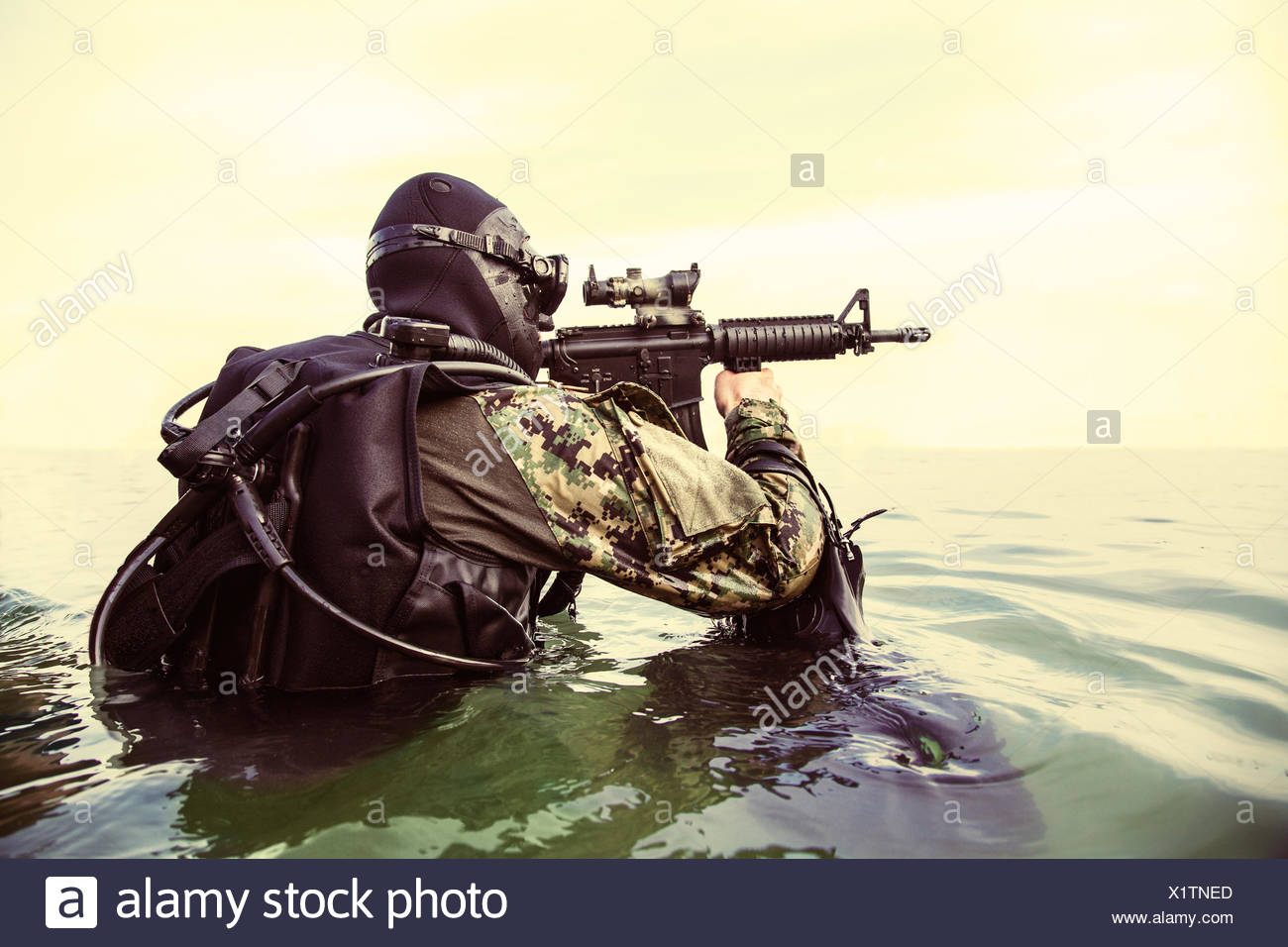 Navy Frogman Team High Resolution Stock Photography and Images - Alamy