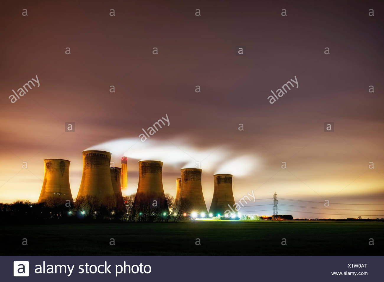 Uk Power Station High Resolution Stock Photography and Images - Alamy