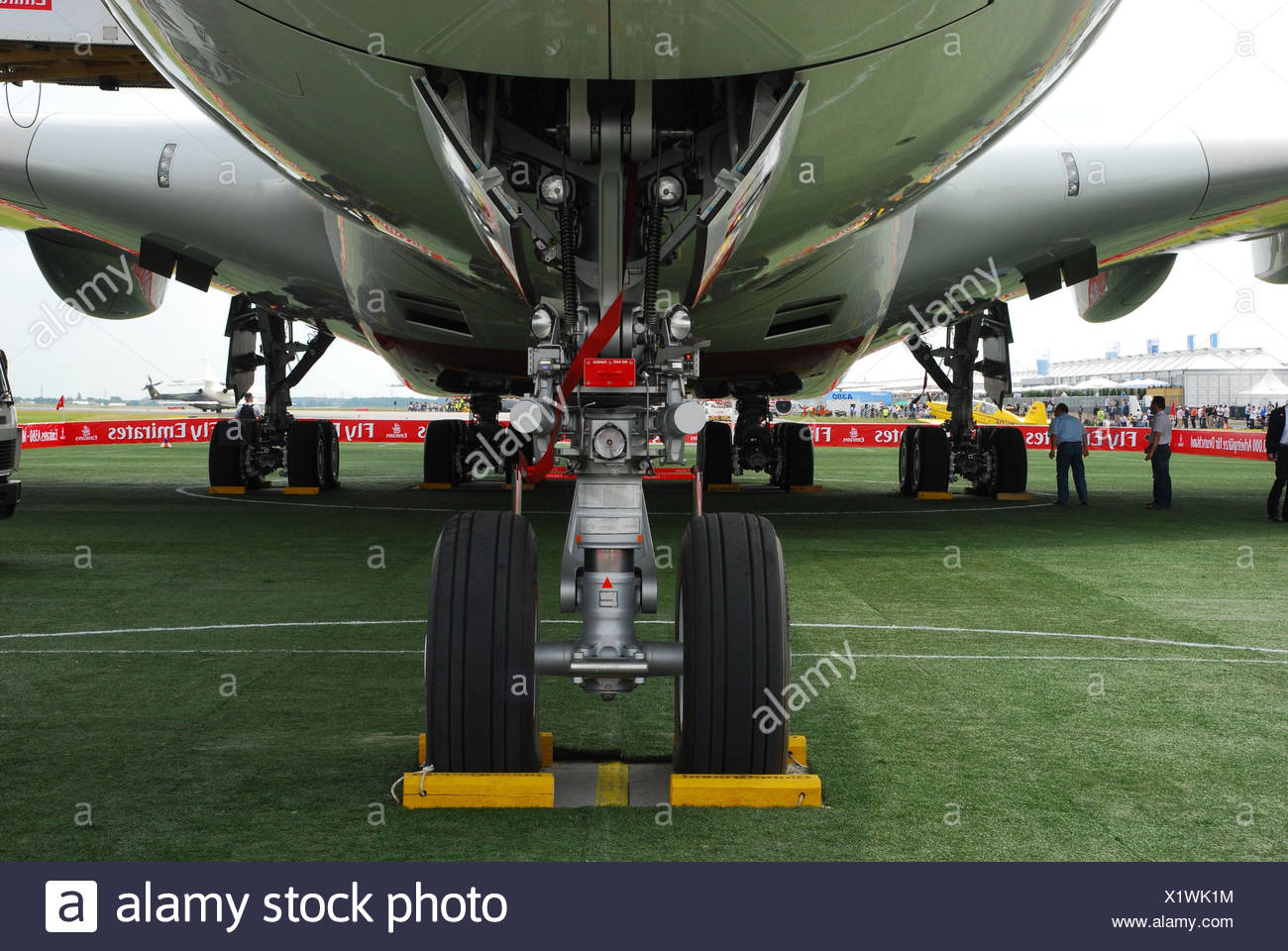 Nose Wheel Stock Photos & Nose Wheel Stock Images - Alamy