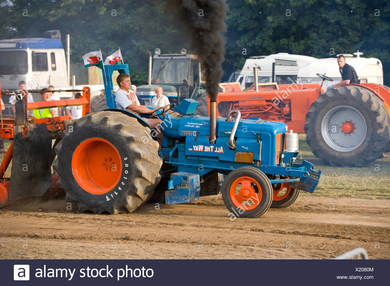 Tractor Pull Compete High Resolution Stock Photography and Images - Alamy