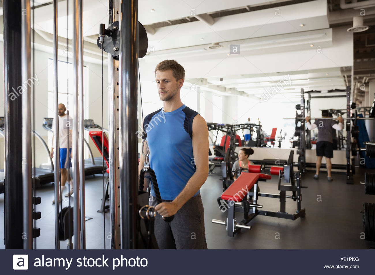 Triceps Pushdown Stock Photos & Triceps Pushdown Stock Images - Alamy