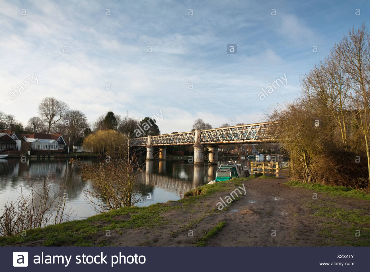 Bourne End Bucks High Resolution Stock Photography and Images - Alamy