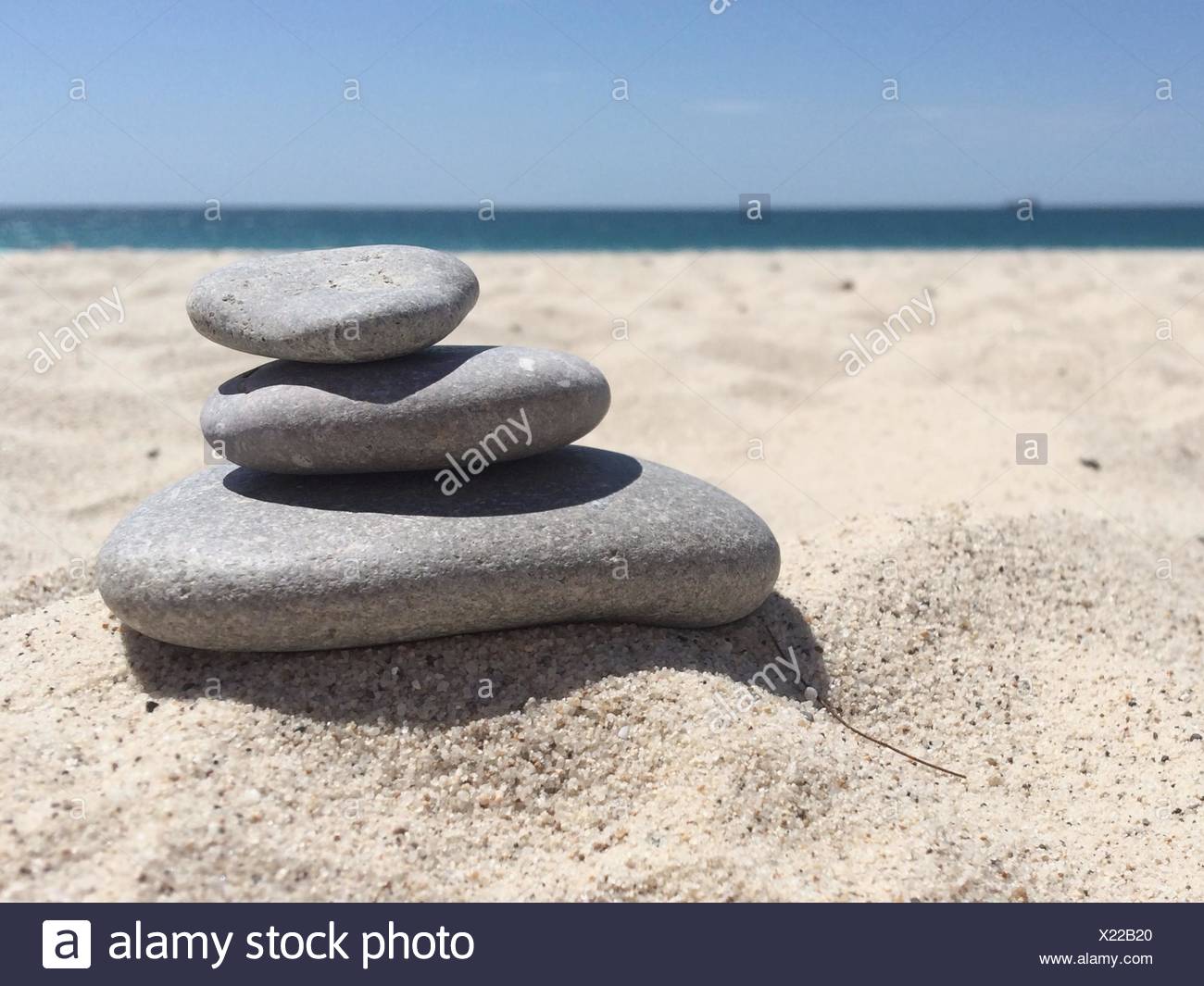 Pebbles Beach Close Up Sand Stock Photos & Pebbles Beach Close Up Sand ...