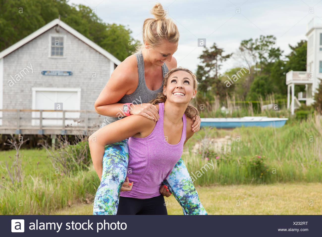 Piggyback Rides High Resolution Stock Photography and Images - Alamy