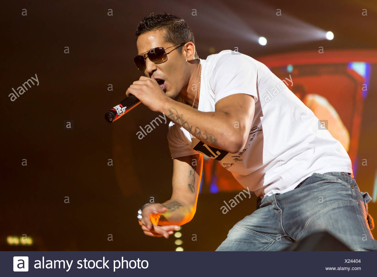 Kenyan Men High Resolution Stock Photography and Images - Alamy