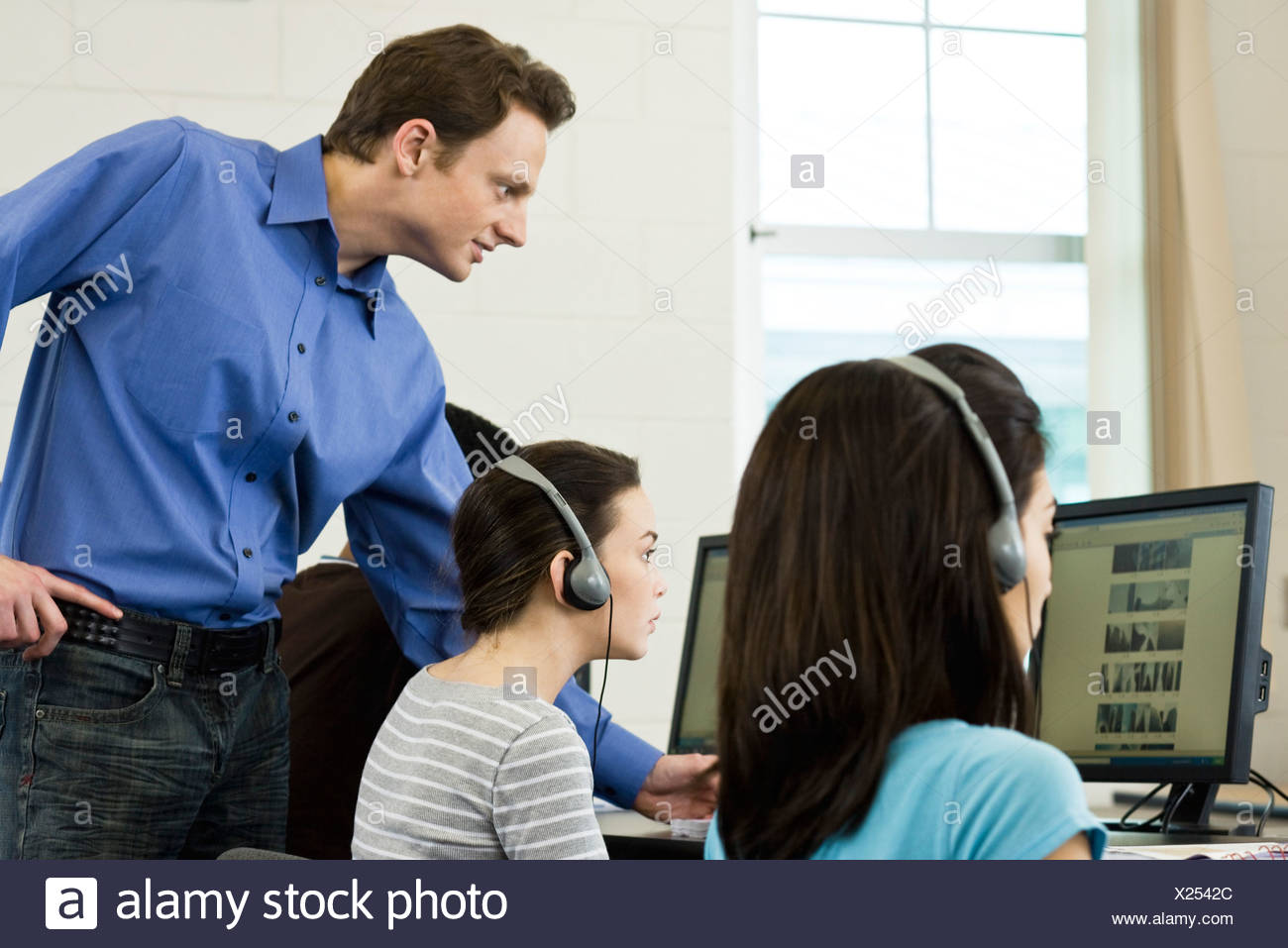 Teen Students Computer Lab High Resolution Stock Photography and Images ...