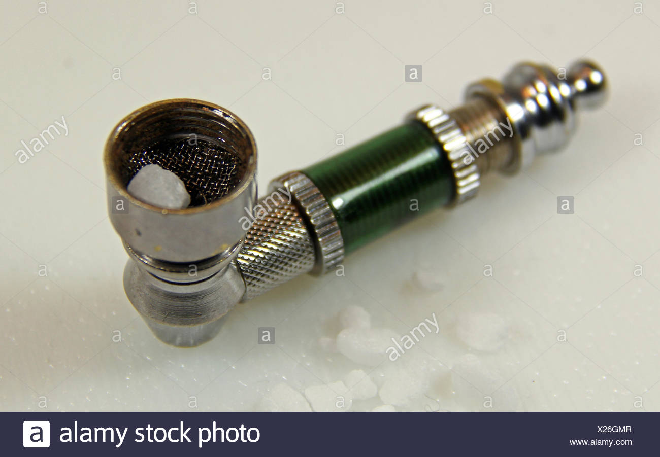 Crack Pipe Stock Photos & Crack Pipe Stock Images - Alamy
