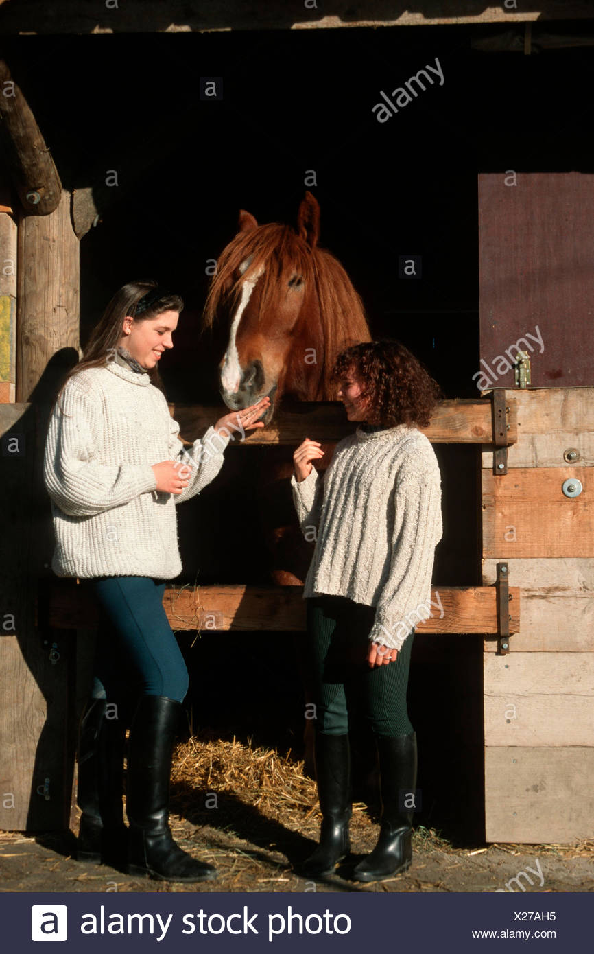 Stable Girls Stock Photos & Stable Girls Stock Images - Alamy
