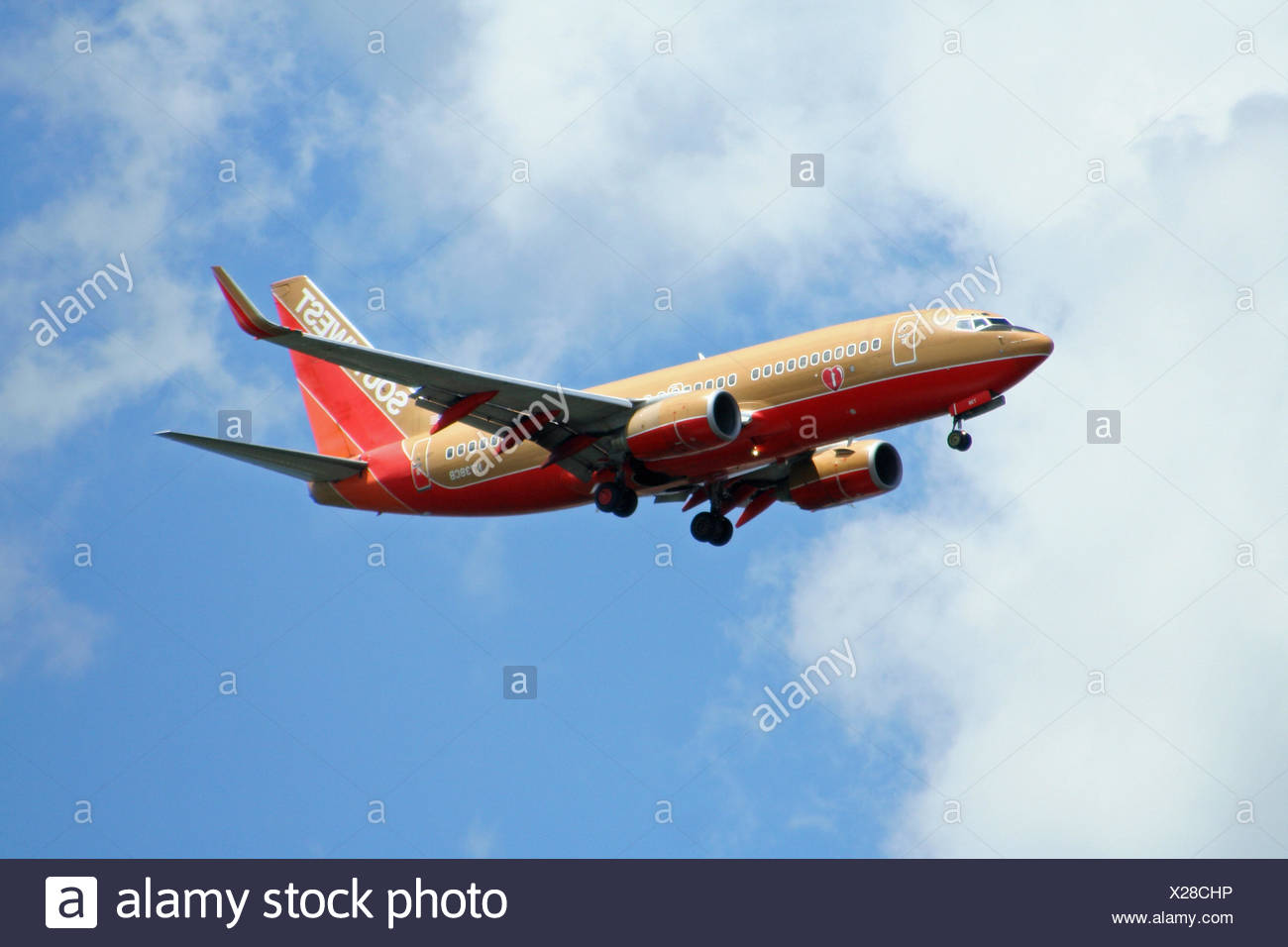 Aircraft Wheels High Resolution Stock Photography and Images - Alamy