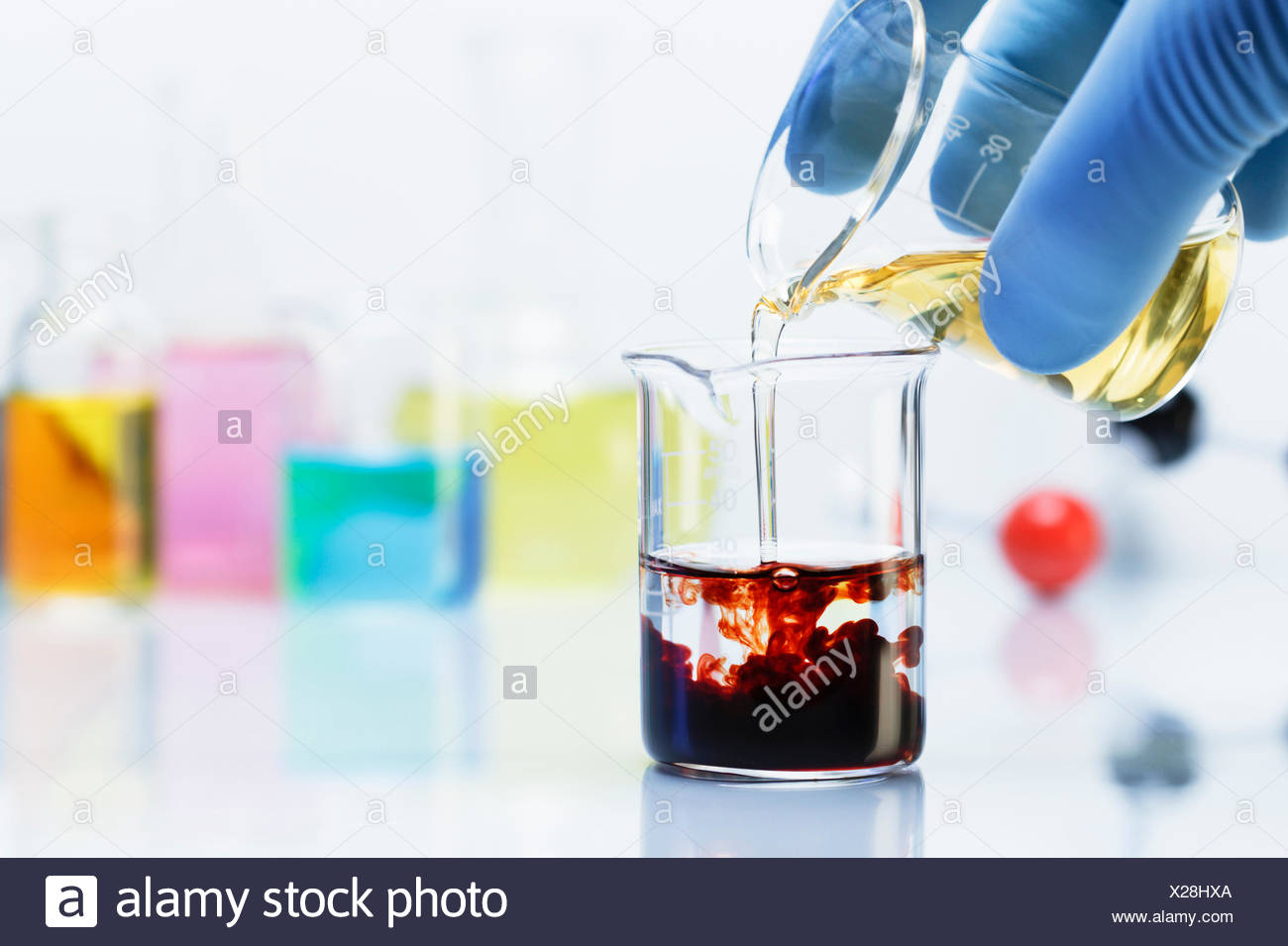 Pouring Liquid Iron High Resolution Stock Photography and Images - Alamy