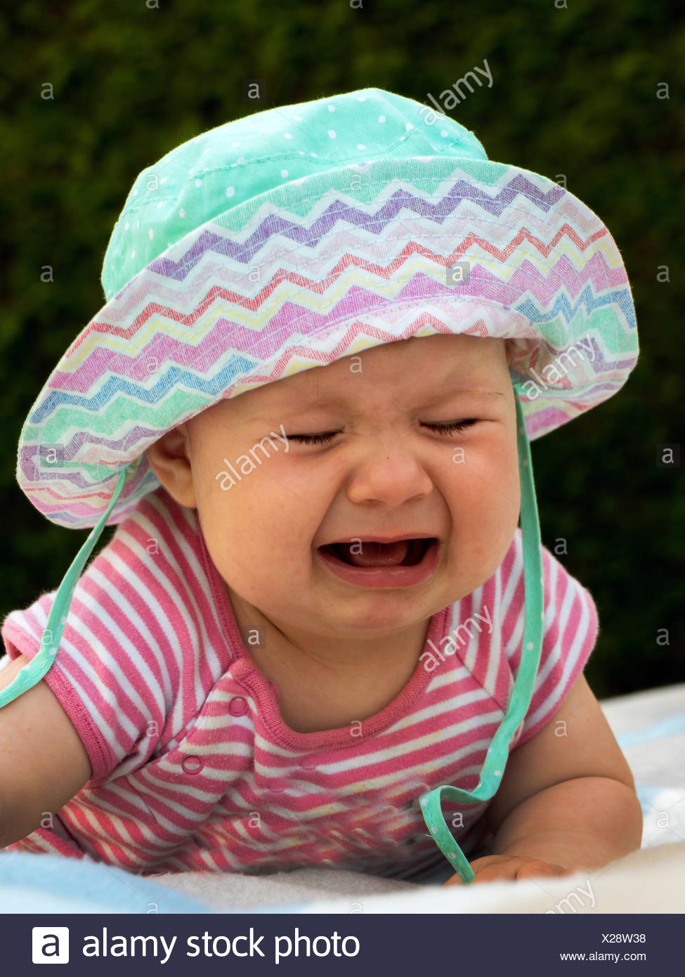 Baby Sun Hat High Resolution Stock Photography and Images - Alamy