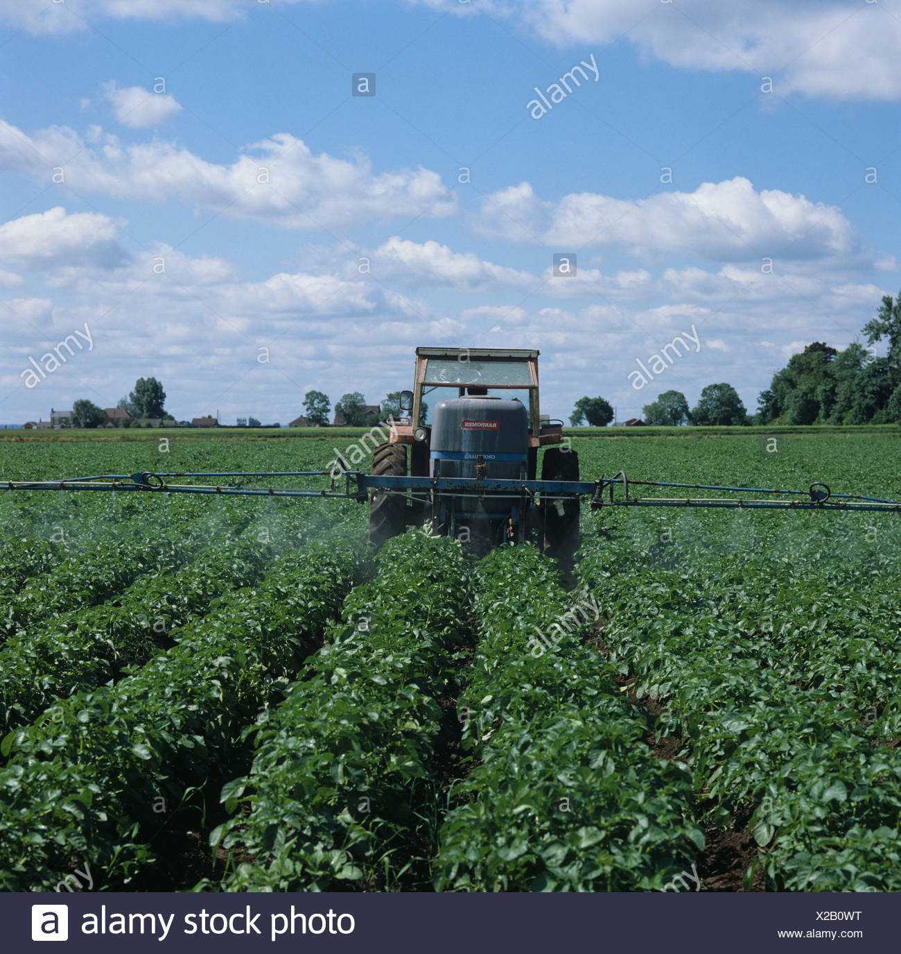 Potato Crop Spraying Uk High Resolution Stock Photography and Images ...