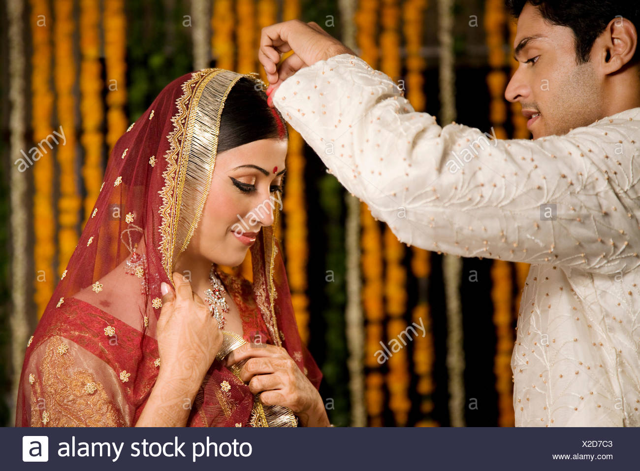 Hindu Wedding Ceremony Stock Photos & Hindu Wedding Ceremony Stock ...