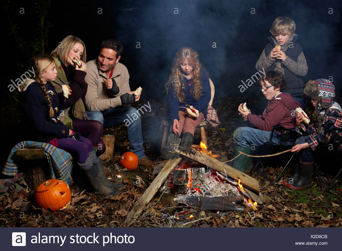 Bonfire Night Family High Resolution Stock Photography and Images - Alamy