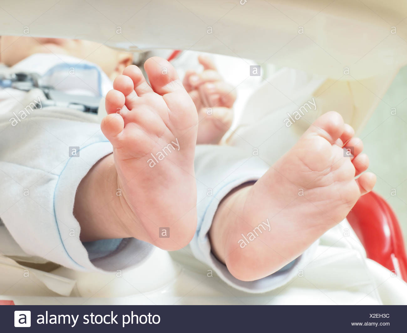Feet Under Table High Resolution Stock Photography and Images - Alamy