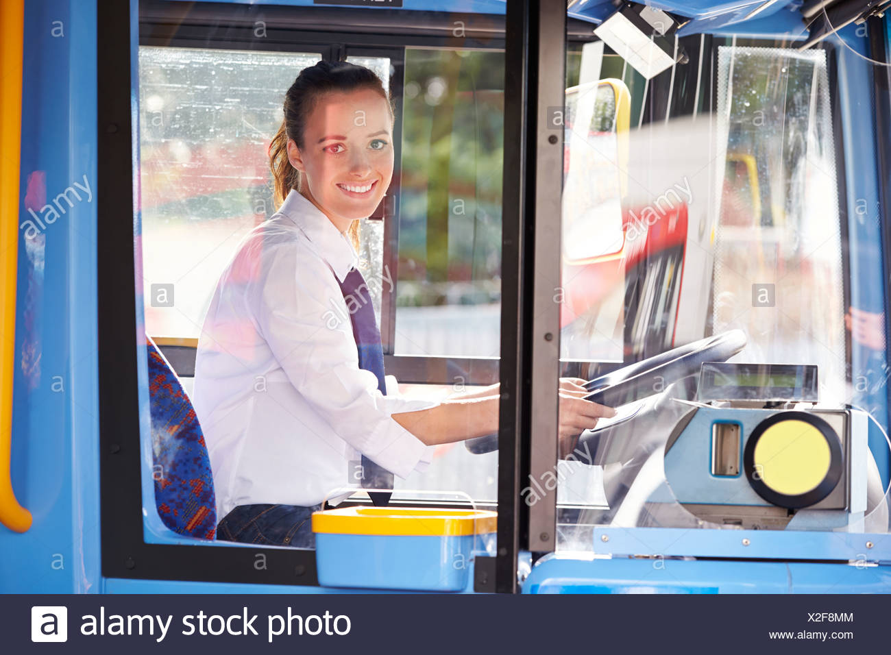 Bus Driver Female Stock Photos & Bus Driver Female Stock Images - Alamy