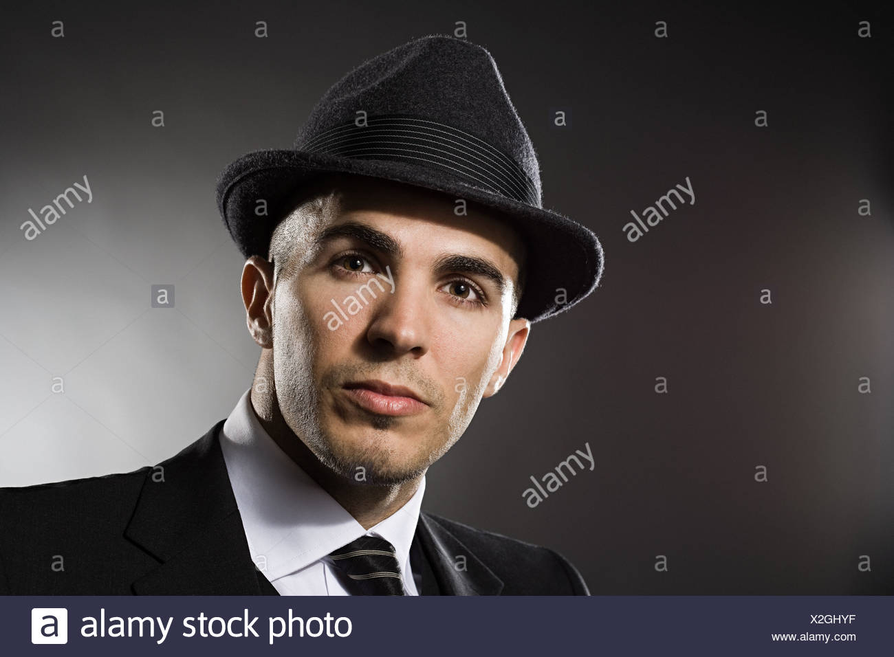 Man Wearing Suit And Fedora High Resolution Stock Photography and ...