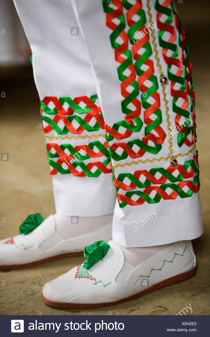 Traditional Basque Clothing Stock Photos & Traditional Basque Clothing ...