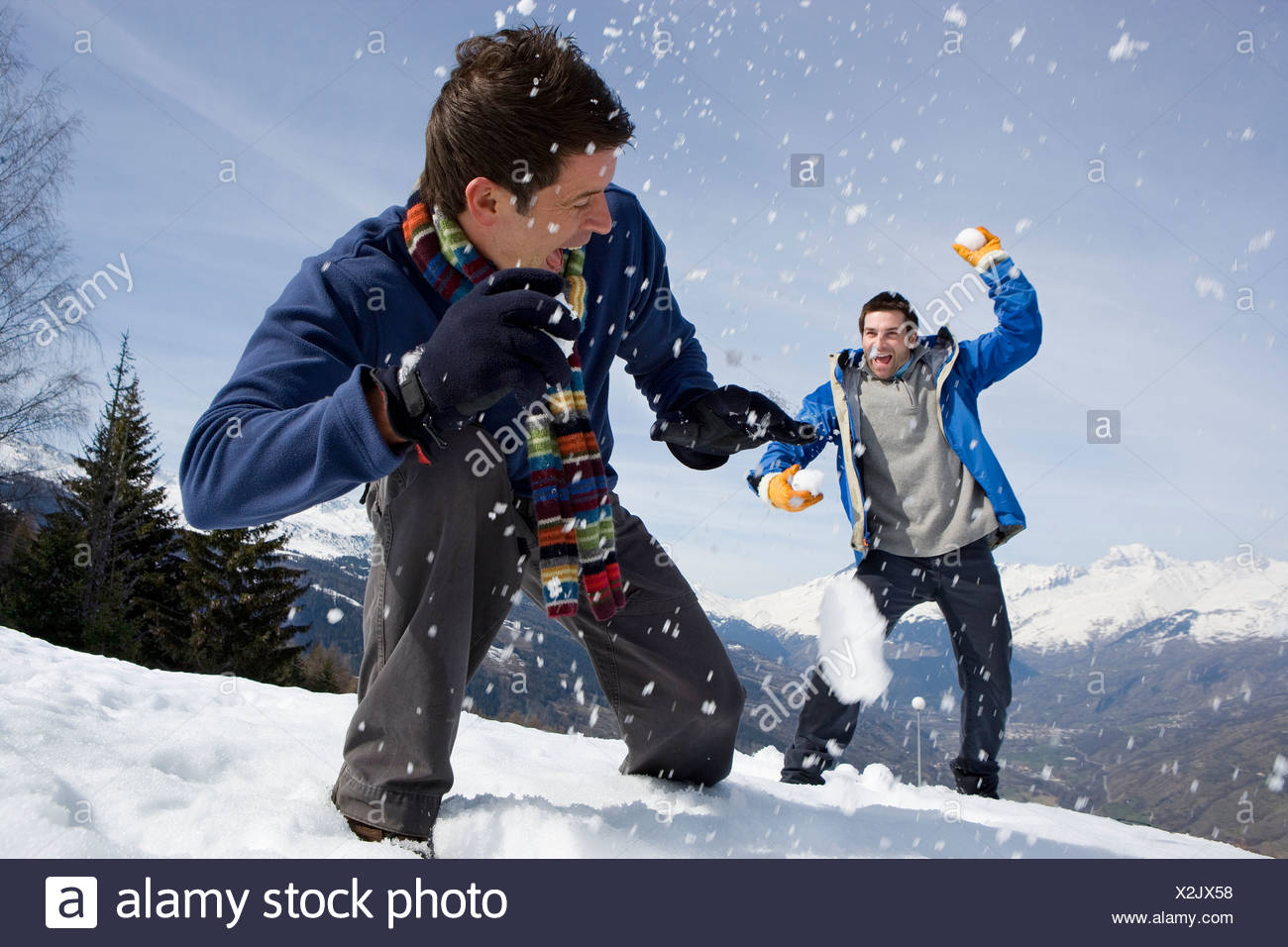 Snow Fight Stock Photos & Snow Fight Stock Images - Alamy