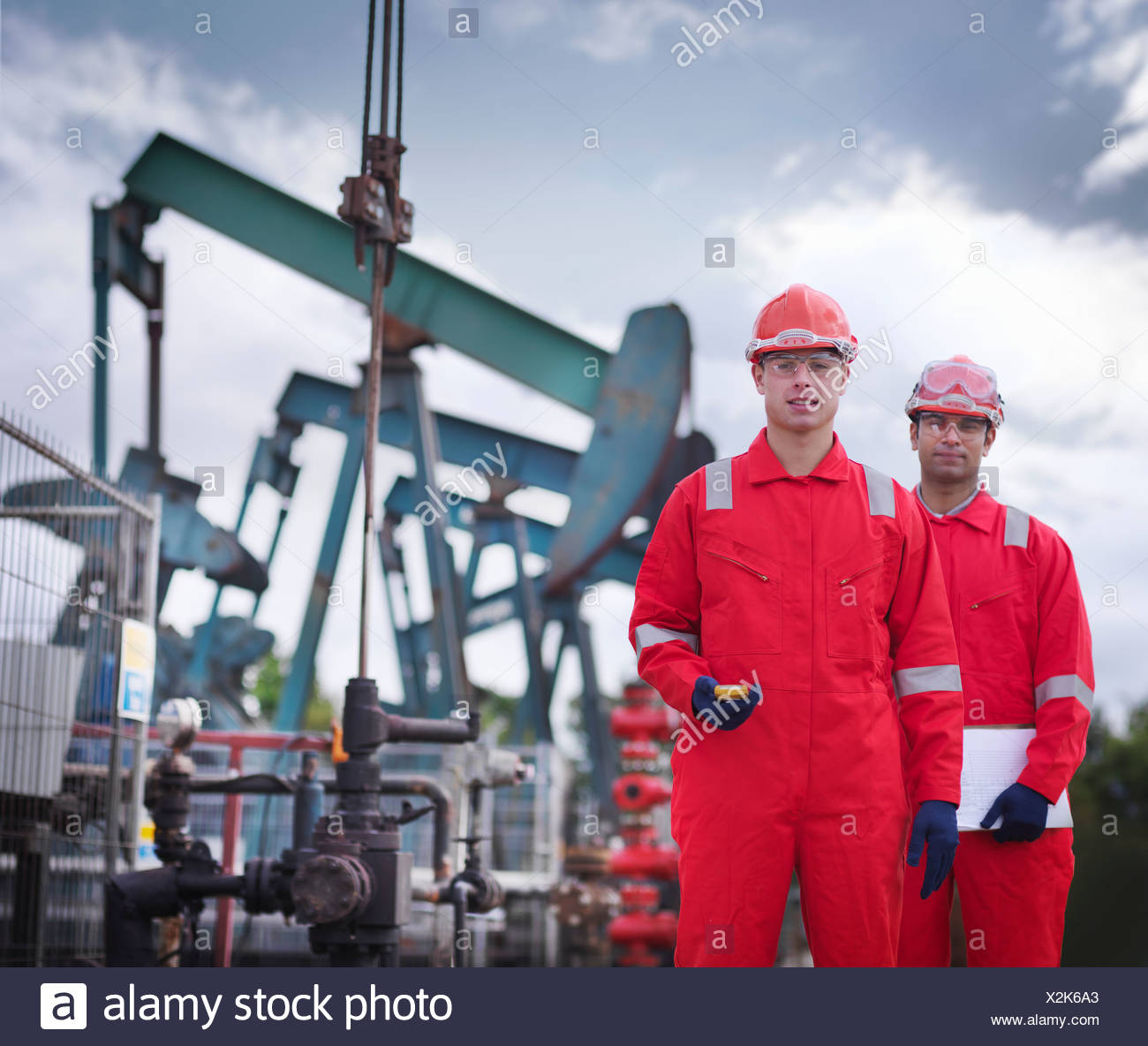 Oil Field Worker High Resolution Stock Photography and Images - Alamy
